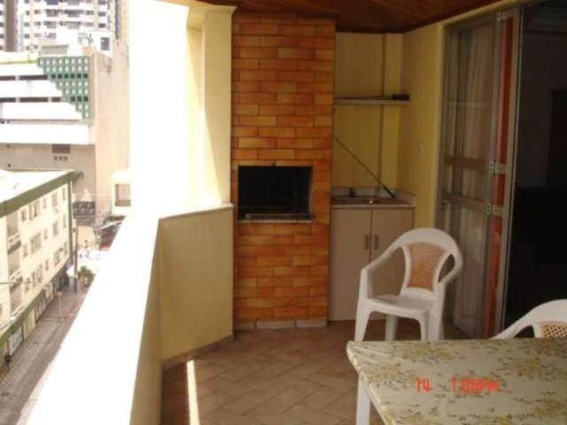 Apto em FRENTE AO SHOPPING !