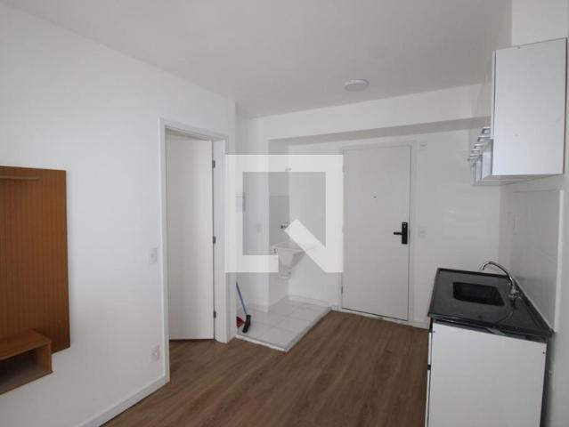 Apto, Itaquera, 1 Quarto, 26 m2 São Paulo