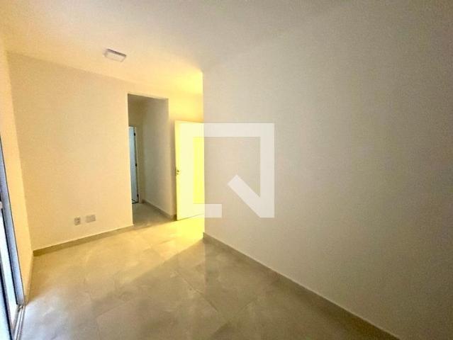 Apto, Itaquera, 1 Quarto, 30 m2 São Paulo