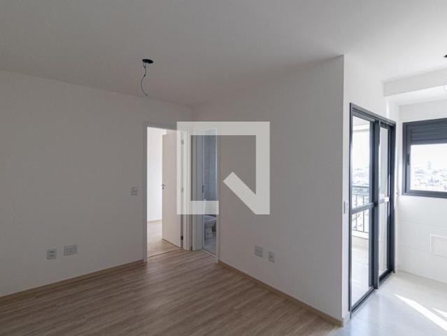 Apto, Itaquera, 1 Quarto, 33 m2 São Paulo