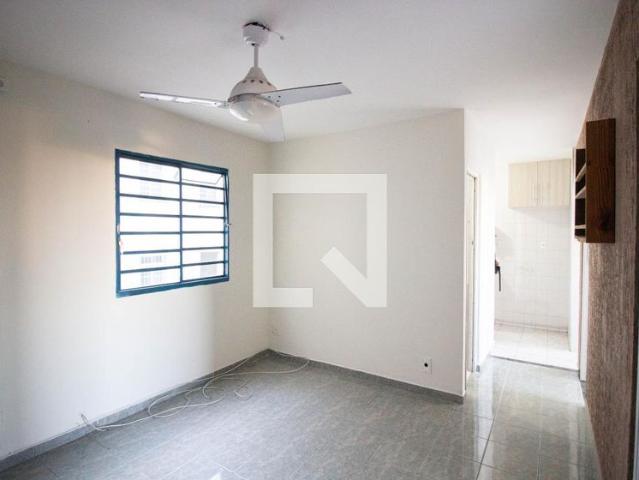 Apto, Itaquera, 2 Quartos, 41 m2 São Paulo