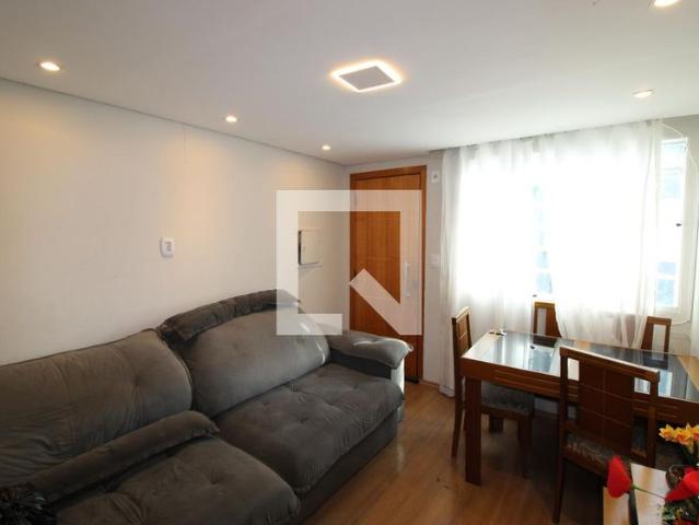 Apto, Itaquera, 2 Quartos, 46 m2 São Paulo