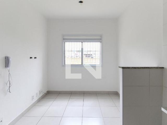 Apto, Itaquera, 2 Quartos, 33 m2 São Paulo