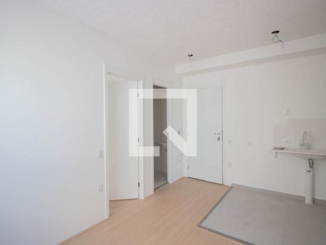 Apto, Itaquera, 2 Quartos, 32 m2 São Paulo