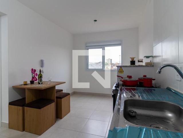 Apto, Itaquera, 2 Quartos, 32 m2 São Paulo