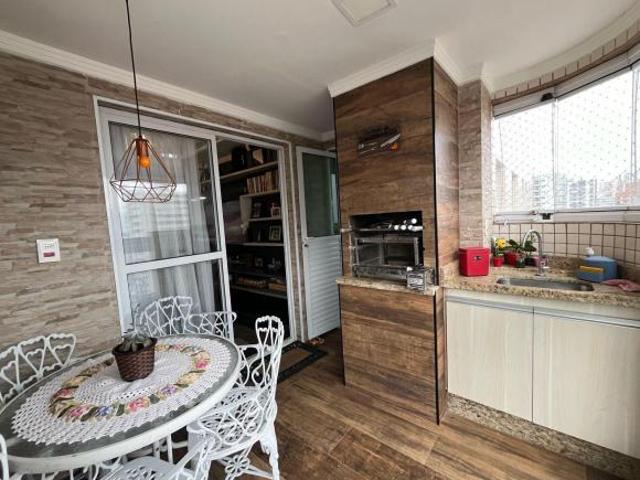 Apto incrivel na Aviação, 2 quartos, 1 suite, semi mobiliado e sacada gourmet!