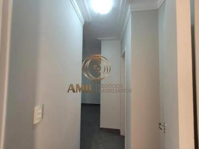 Apto localizado na última torre, 1º andar, dispõe de 3 dormitórios sendo 1 suíte, sala para 2 ambien
