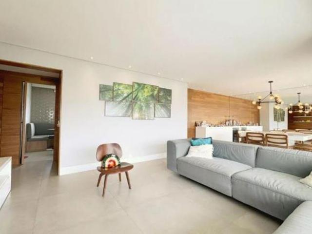 Apto Panamby 143m² 3 Suítes 3 Vagas Varanda Integrada Vista Panorâmica Andar Alto Lazer Excelente