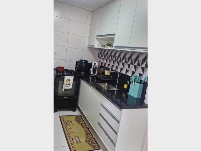 Apto para dividir no Costa Azul