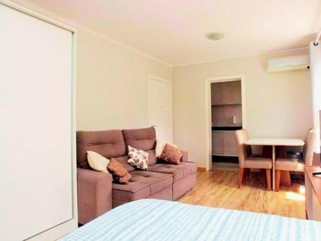 Apto para morar e investir com excelente localização e liquidez para locação via Airbnb