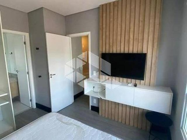 Apto Pinheiros com living 2 ambientes, 1 suíte, terraço, cozinha americana, área de serviço,1 vaga d