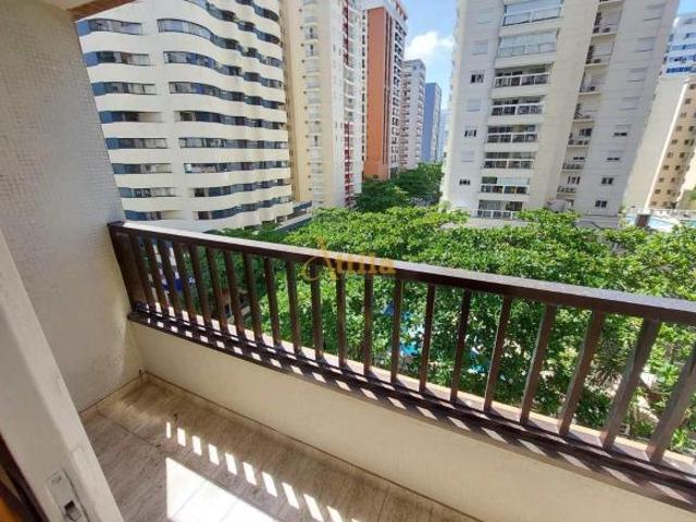 Apto Pitangueiras, 50mts praia, 3 dorms 1 vaga, sacada