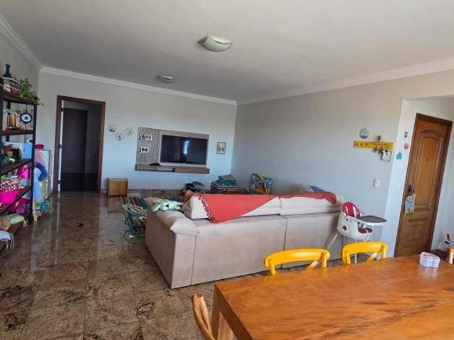 Apto pronto para morar no Acapulco, 4 dorms, andar alto, 2 vagas cobertas e depósito