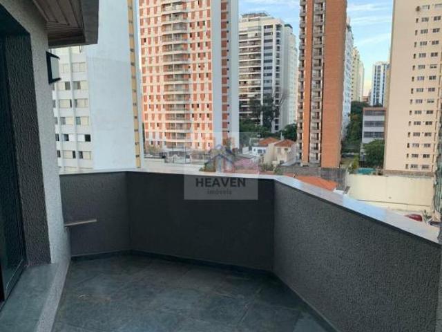 APTO REFORMADO NO CORAÇÃO DE PINHEIROS, TRÊS VAGAS
