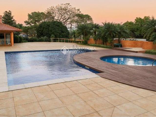 APTO REFORMADO NO RESIDENCIAL VITORIA REGIA NO CENTRO DE NOVO HAMBURGO