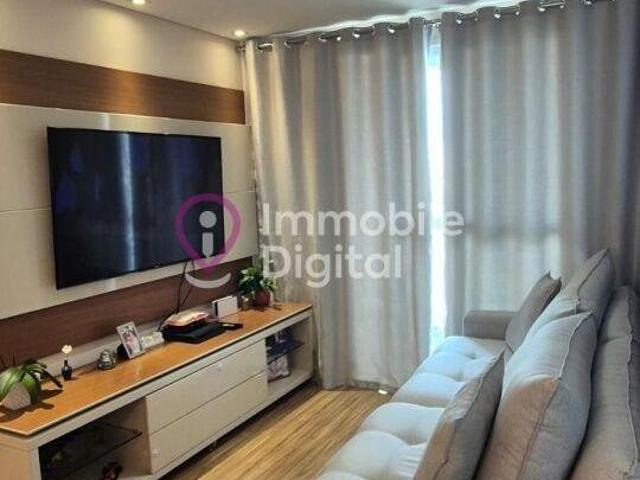 Apto Semi Mobiliado na Vila Andrade | 2 Dorms, Varanda Envidraçada e Lazer