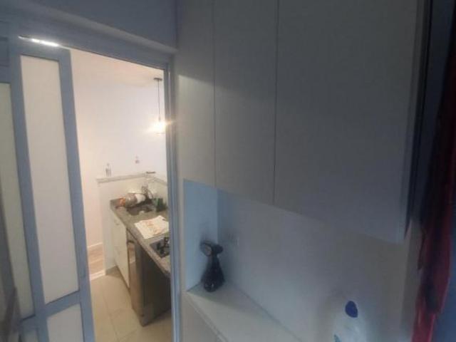APTO. SEMI NOVO REFORMADO EXCELENTE LOCALIZAÇÃO
