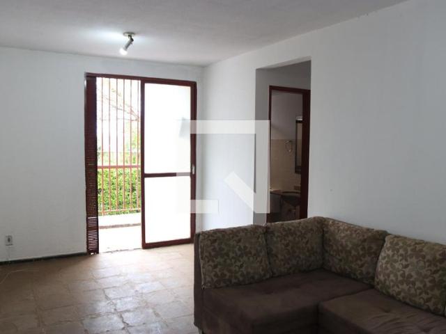 Apto, Setor Goiânia 2, 2 Quartos, 70 m2 Goiânia