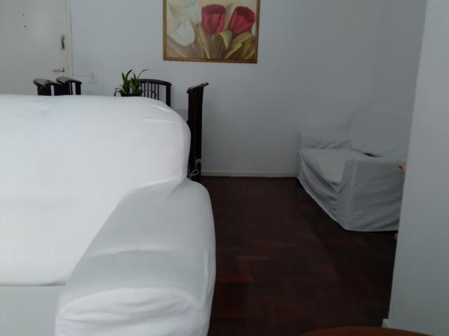 Apto temporada, 2quartos, 1vaga, piscina, sauna, play, amplo arejado
