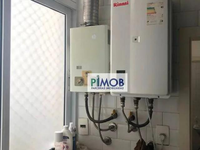 Apto todo reformado, vista livre, sol da manhã, sacada, 2 qtos, suite em Botafogo