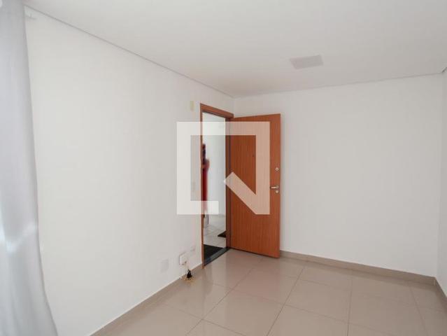 Apto, Três Barras, 2 Quartos, 40 m2 Contagem