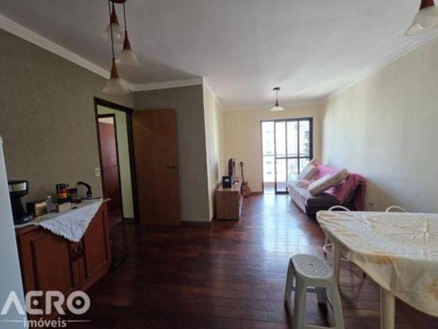 APTO TRIANON, ANDAR ALTO