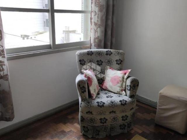 Apto um dormitorio