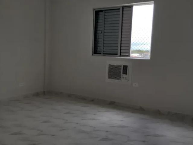 Apto à venda tem 63 m² com 1 quarto em Maracanã Praia Grande SP