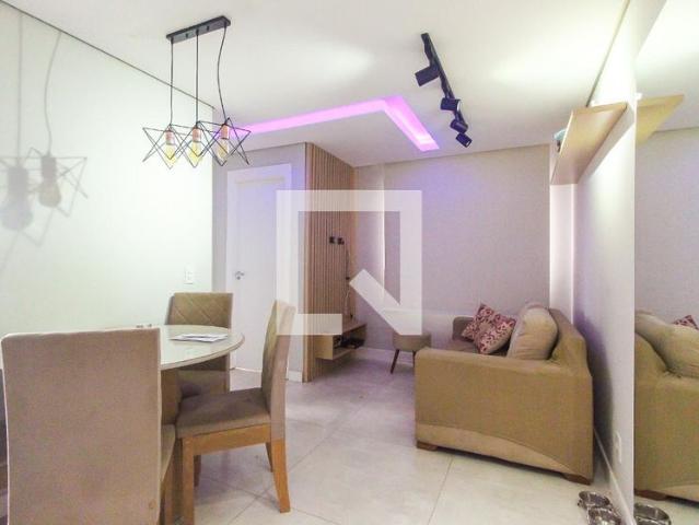 Apto, Vila Carmosina, 2 Quartos, 55 m2 São Paulo
