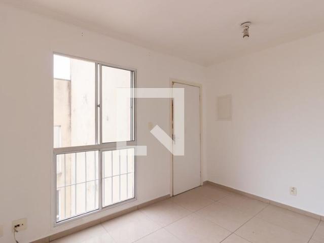 Apto, Vila Carmosina, 2 Quartos, 39 m2 São Paulo