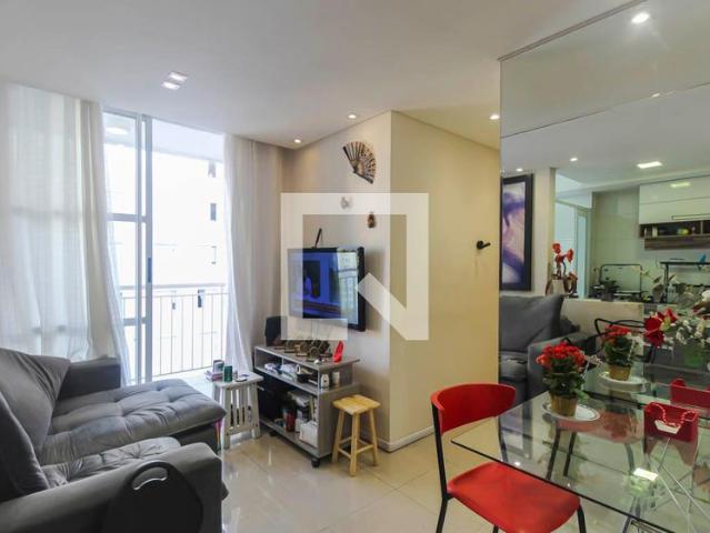 Apto, Vila Antonieta, 2 Quartos, 50 m2 São Paulo