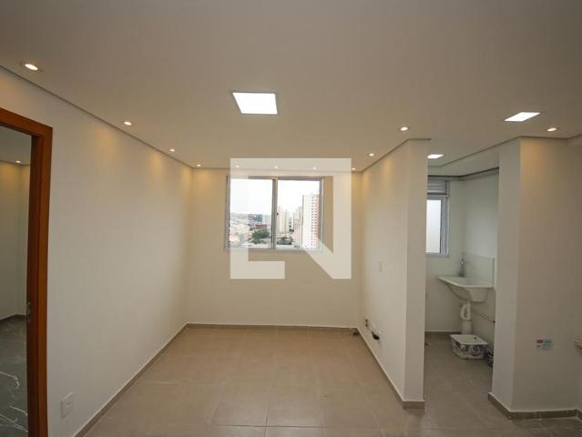 Apto, Vila Antonieta, 2 Quartos, 35 m2 São Paulo