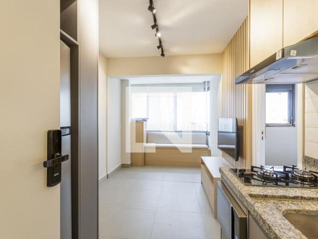 Kitnet, Vila Olímpia, 1 Quarto, 28 m2 São Paulo