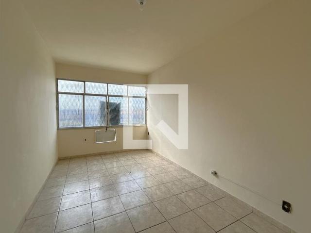 Apto, Vila Valqueire, 2 Quartos, 100 m2 Rio de Janeiro