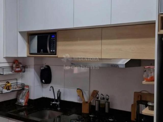 Apto 02 dorm com elevador Cond.Rio Prado