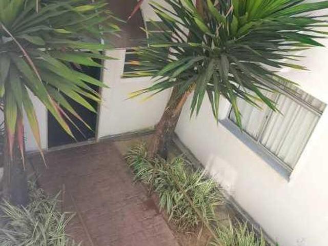 APTO 02 QUARTOS BAIRRO GAVEA