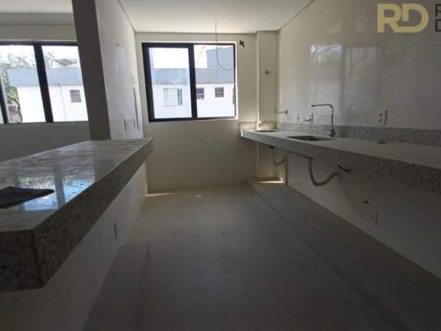 APTO 03 QUARTOS,SUITE,ELEVADOR,2 VAGAS,SALÃO DE FESTAS NO BAIRRO SAGRADA FAMILIA