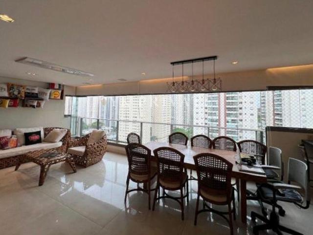 Apto 180 m²  3 Suítes  4 banheiros  3 vagas  + depósito! Vl Leopoldina!