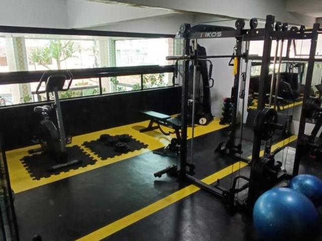 APTO A 200M DA PRAIA COM PISCINA E ACADEMIA