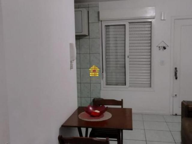 Apto 1 dormitório bem localizado !