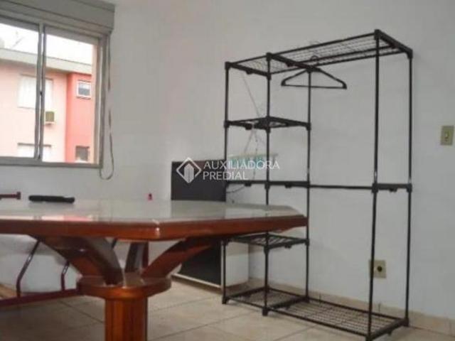 Apto 1 quarto, 40m2priv, mobiliado