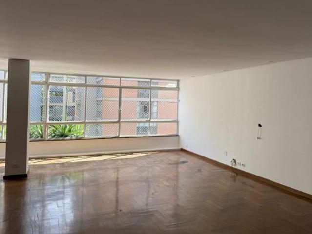 APTO 270 M2 E 2 VAGAS À VENDA RUA SERGIPE