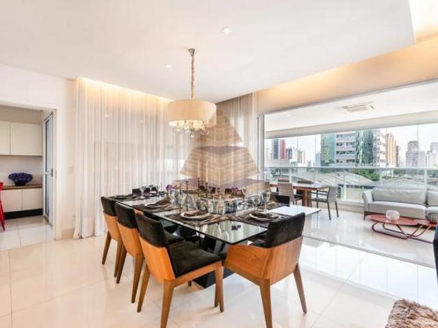 APTO 227m² 3 quartos 3 suítes, 4 vagas, depósito. Tatuapé. Mobiliado