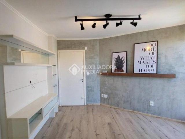 Apto 2 Dorm. Camaquã, andar alto, impecável