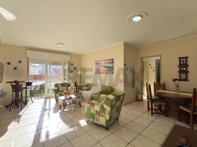 Apto 2 dorm com dependência de empregada no centro de Capão/RS