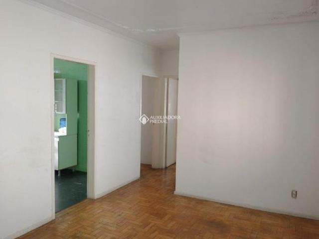 Apto 2 dorm, dep emp, 2 banheiros, vaga próx Assis Brasil!