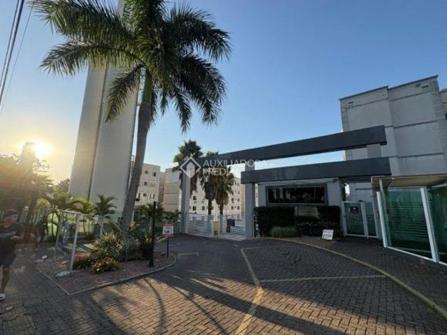 Apto 2 dormitórios semi mobiliado prédio com elevador