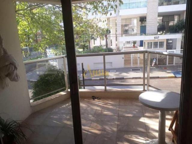 Apto 2 dorms 200mts praia Enseada, região do Aquário