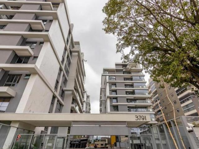 APTO 2 SUÍTES CONDOMÍNIO CLUBE NO SEMINÁRIO À 3 MINUTOS DA BATEL GRILL