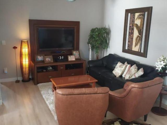 Apto 2 suites Jd Botanico | Aqui na Imobiliária Rosa e Rangel